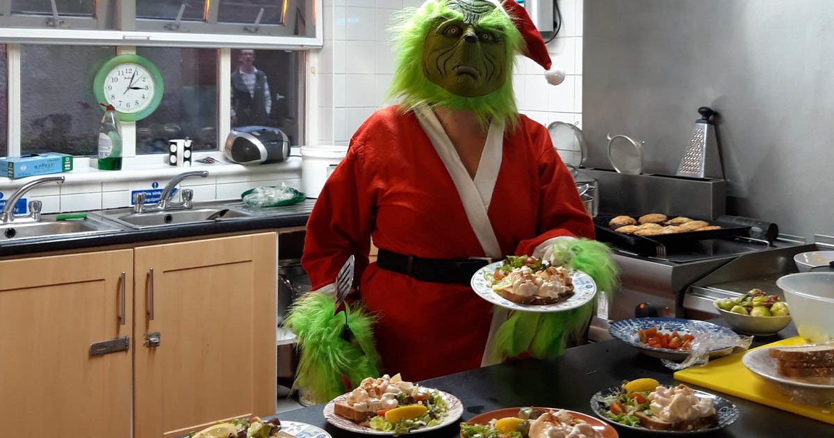 Simon Community | Christmas Dinner on a Dime: 5 Tips for Cooking on a…